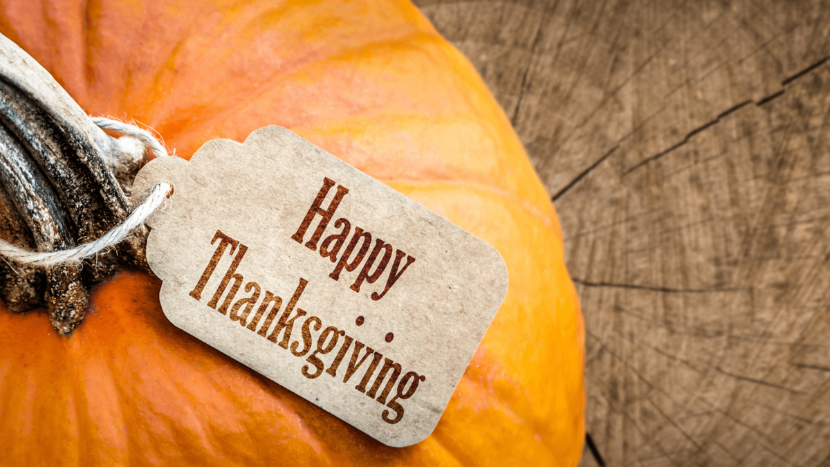 How To Decorate Your Porch for Thanksgiving – Home & Hoopla